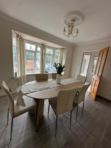 Luxury 3br Free Parking Wifi Minutes To Town - High Wycombe