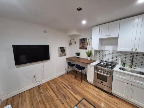 Relax And Unwind At This Chic Bed-stuy Brownstone - New York City