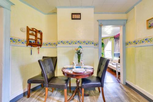 Rochester Escape W/ Hot Tub & Fire Pit! - State of New York