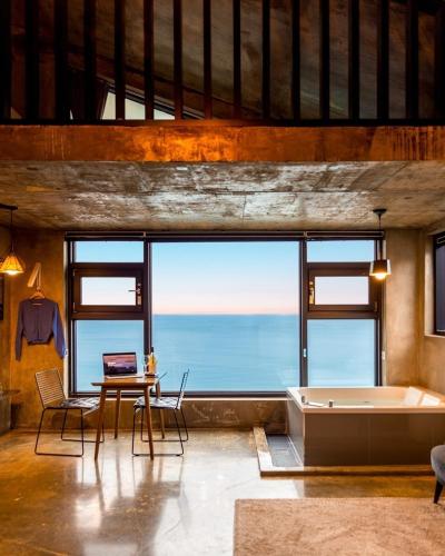 Samcheok Laon Spa Pension - Samcheok-si