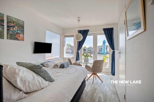 The New Lake Boathouse - Amsterdam