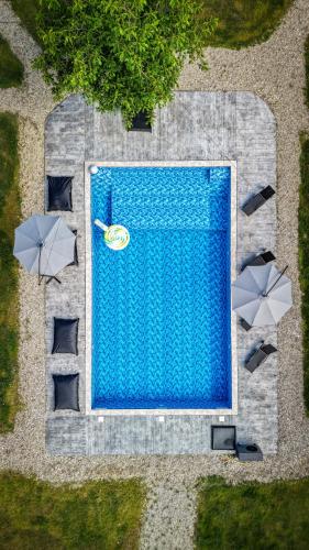 Badash Tiny Village - Tiny Houses With Heated Pool & Bbq - Transylvania