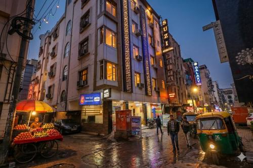 Hotel Suzi International 2 Min Walk From New Delhi Railway Station - New Delhi