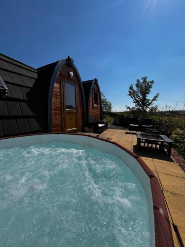 Rabbit Glamping Pod - North Wales