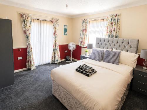 What A World North Street Retreat - West Midlands