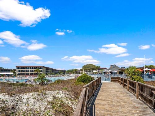 Hilton Head Beach & Tennis By Hilton Head Retreats - Bradley Beach, SC