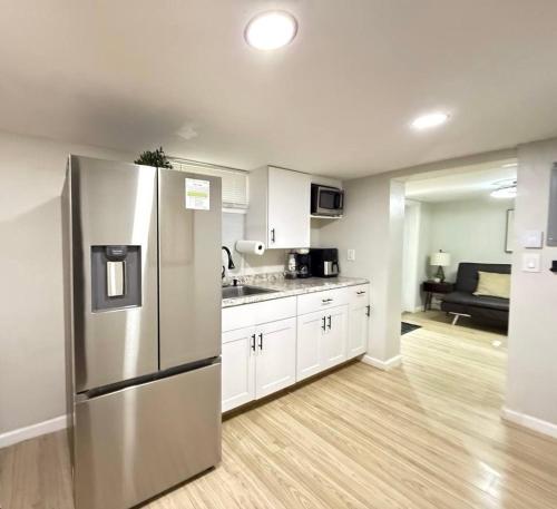 Historic Barn View Home, Cozy Ground Level Retreat - Andover, NJ
