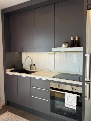 Modern Cosy Flat Close To Stockholm City - Stockholm
