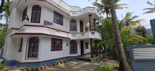 Olive Tree Villa Homestay - Marayoor