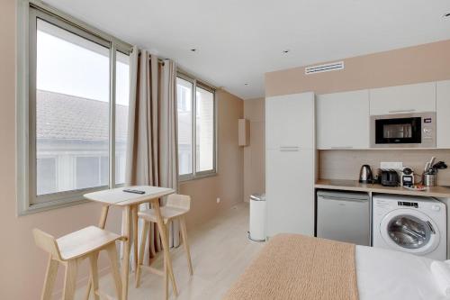 Modern Studio With Cozy Atmosphere In Neuilly - Neuilly-sur-Seine