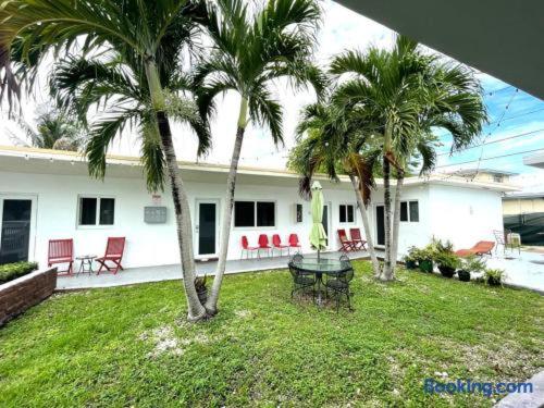 Cozy Studio Near Coconut Grove - Doral, FL