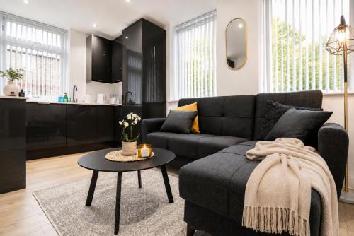 The Eden Suite - 1br Chic Apt With Luxe Shower, Smart Tv & Free Secure Parking In Central High Wycom - High Wycombe