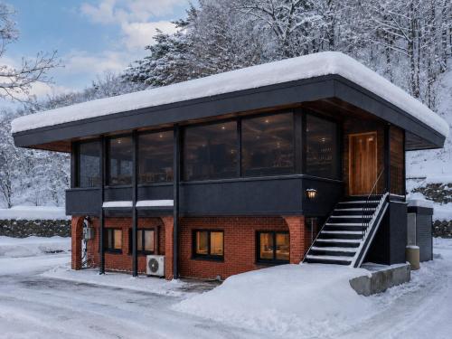 Jaune Chalet - Hakuba