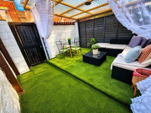 Room 6 Shared House In L6 - Liverpool