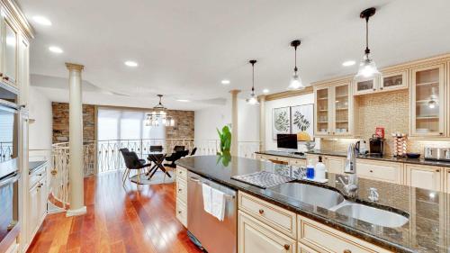 Apartmint - Grand Queen Village Retreat In Philladelphia - Camden, NJ