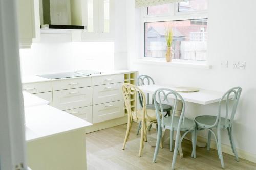 City Centre - Free Parking - 2 Bedroom - Belfast