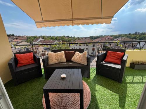 Vittel Panoramique - Appartement F4 Meuble 75m2 - 3 Chambres Avec Balcon - Fibre - Vittel