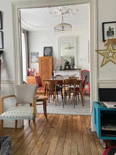 Chambre Bleue Et Or 16m2 Chez L'habitant Dans Appartement 100m2 Centre Ville - Rennes