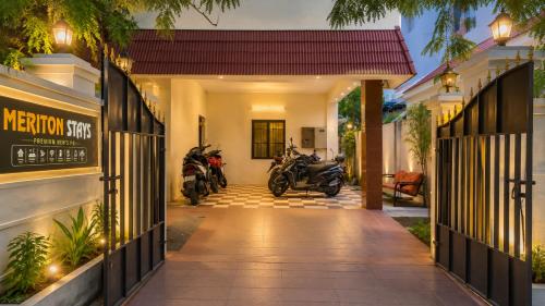 Meriton Stays Premium Mens Pg - Chennai