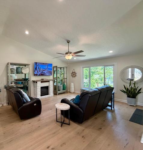 Near Ksc - Peaceful Spacious Home For 6 - Fully Stocked Kitchen And Coffee Bar - Titusville, FL