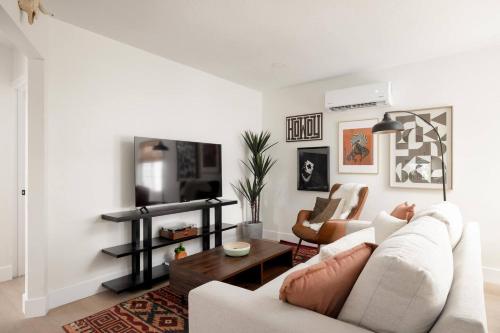 The Outpost By Coastline Vacation Rentals - Chula Vista, CA
