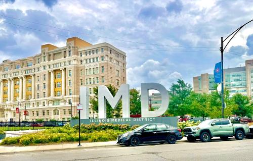 Coach Casa Penthouse - Minutes From Downtown - North Lawndale - Chicago