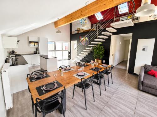 Calm And Modern Apartment - Arlon