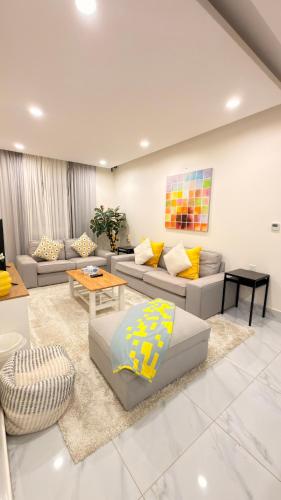 1bhk Top-floor With City View At Ghubra Beach - Muscat