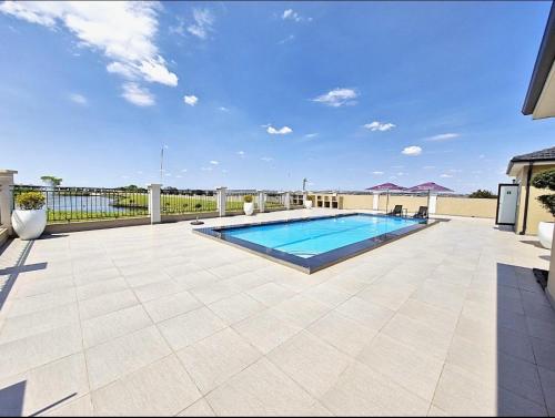 Blue Lake Estate Home Cosy Stay - Centurion