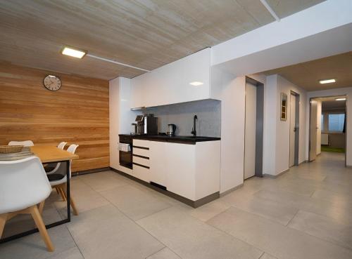 Apartment Brno-lesna - 브르노