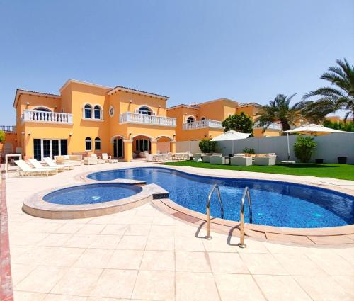 Ferrara Holiday Homes 7 Bedroom Villa With Private Pool - 두바이 마리나