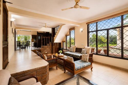Elivaas Signature Karinya Villas Fern Scenic Hill View Villa With Sit Out , Shared Gazebo And Garden - Nainital