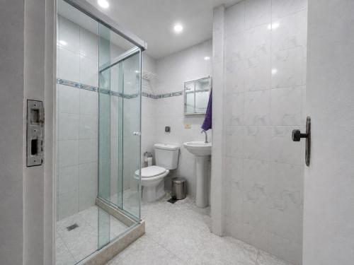 3 Min Da Praia De Copacabana - Apartamento Compartilhado Av - Copacabana, Brazil