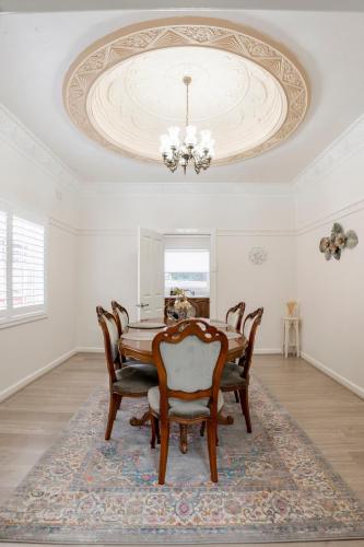 Cozy Heritage Home 10mins Walk To Wollongong Hospital With Free Parking And Fast Internet - 臥龍崗