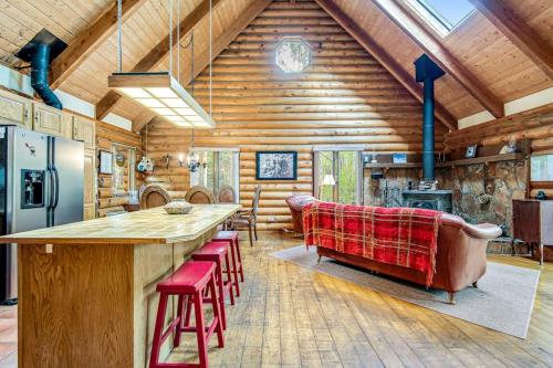 Pikes Peak Retreat - Woodland Park, CO