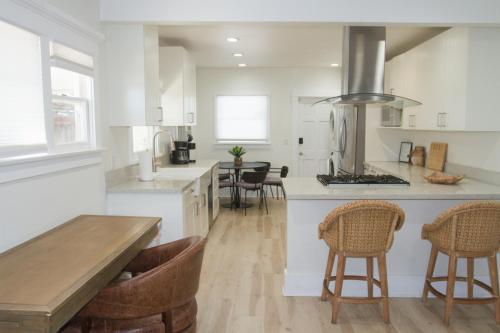 Modern Gem In North Park - Coronado, CA