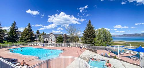 Lake View Condo 871 4 With Amazing Views - Tony Grove Lake, UT