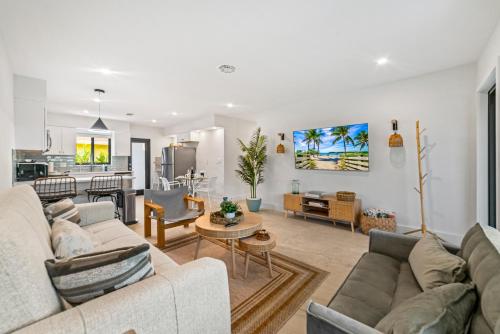 Aquamarine - Pompano Beach, FL