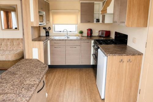 Seaside Tranquility Retreat In Clacton - Mersea Island