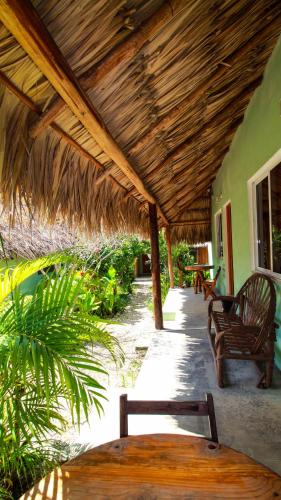 Hotel Las Palmas - Near Lagoon - Bacalar