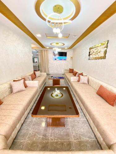 Grand Appartement T8 Luxueux Group Family Climatise Wi-fi Terrasse Panoramic View - Oujda