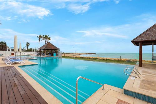 5 Star Mandurah Beach Exclusive Apt - マンジュラ
