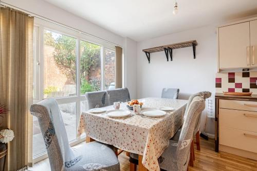 Lovely House With Beautiful Common Garden View - イギリス サウサンプトン