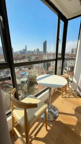 Lifein Apartment In Shanghai - Shanghai
