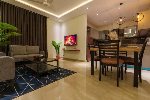 Luxor Aurum Apartments Gulberg - Lahore
