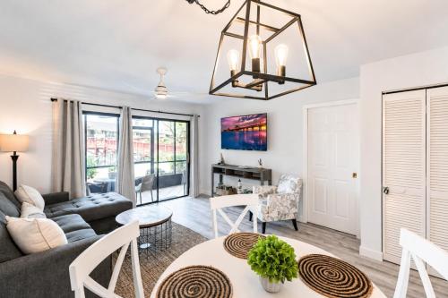 Park Shore Resort-deluxe Condo 1st Floorbldge 134 - Naples, FL
