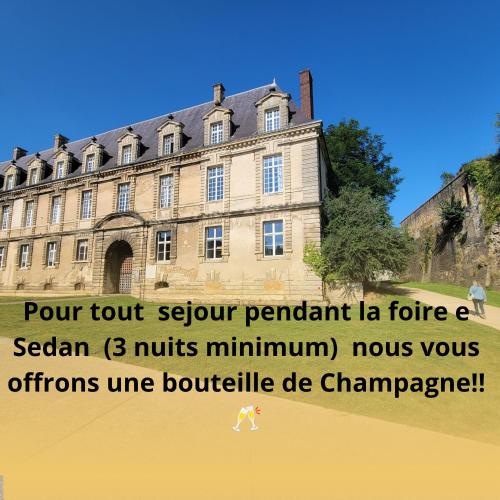 Chateau Des Princes " Calme Et Serenite Au Cœur De Sedan " - Sedan