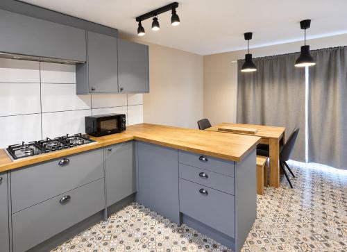 Spacious En-suite Rooms & Off-suite Rooms Near Hospital And Shops - Lincolnshire
