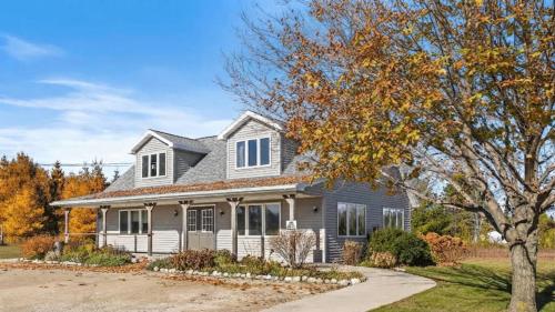 Bird's Nest- Perfect Retreat For 2, Studio Above Bakery, Dogs! - Baileys Harbor, WI