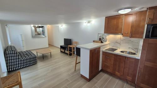 Maison Et Chambres Meublees A Acces Privatifs - Val-de-Marne